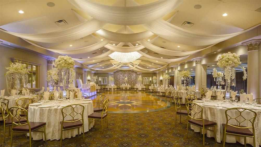 Crest Hollow Country Club